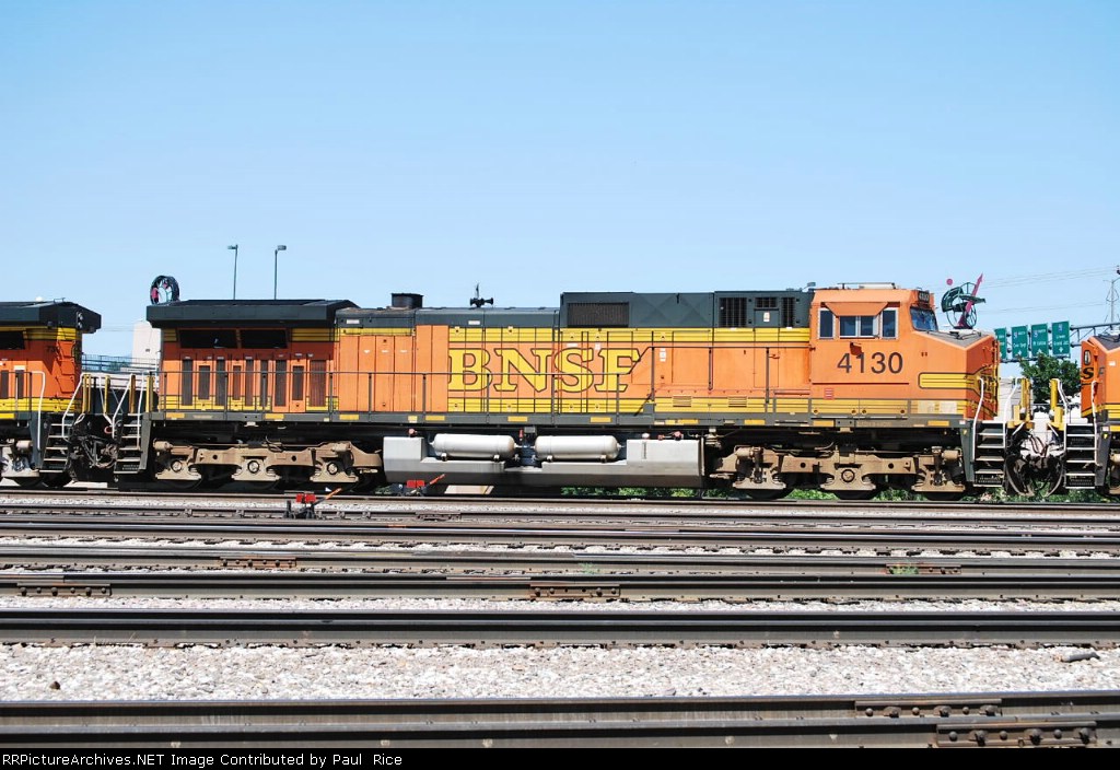 BNSF 4130
